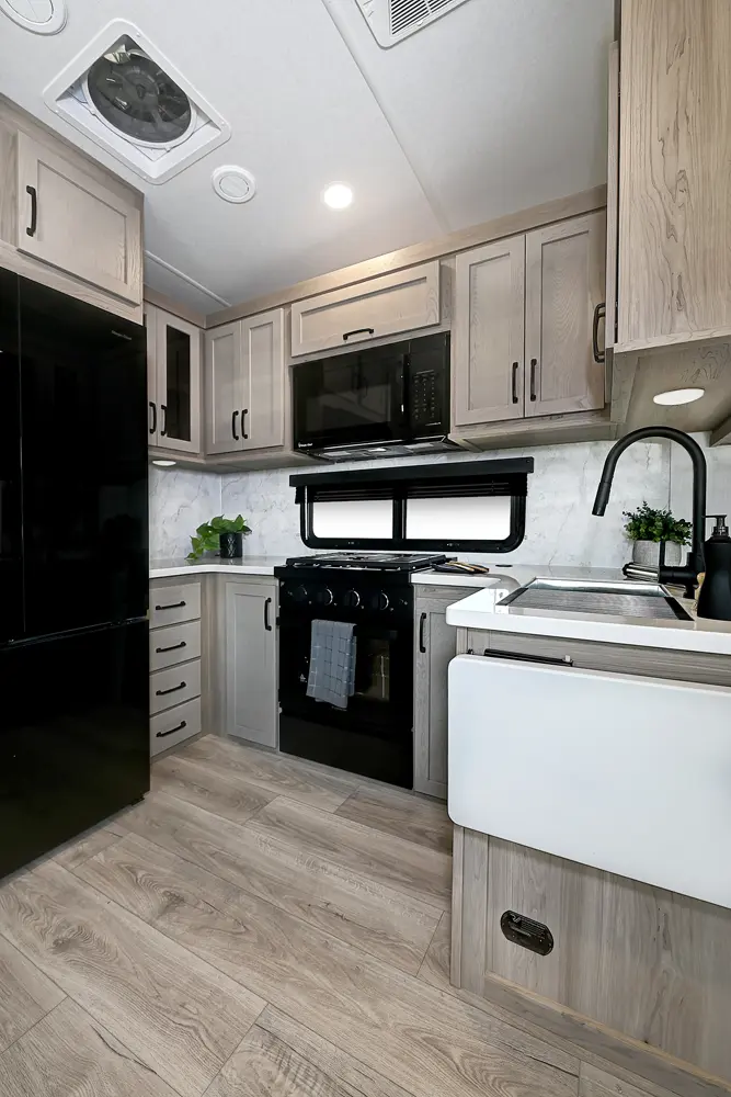Rockwood Signature Fifth Wheels - Forest River RV