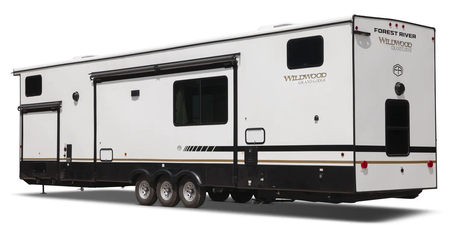 Wildwood Lodge Destination Trailers - Forest River RV