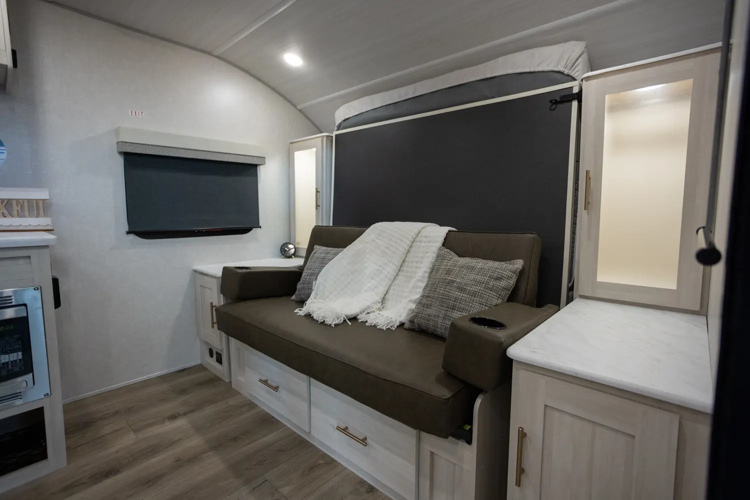 2025 r-pod West Coast RP-197 Floorplan - Forest River RV