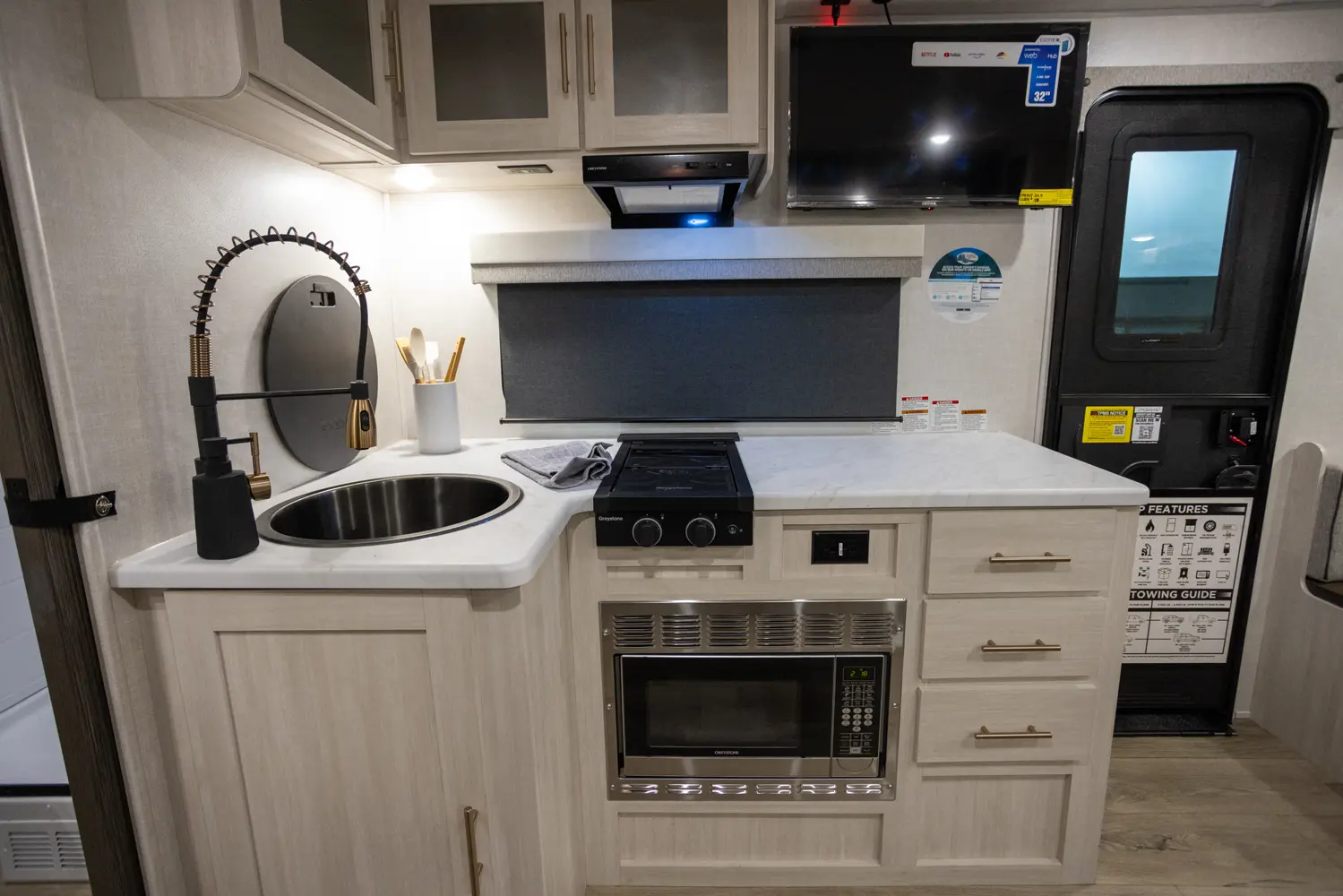 2025 r-pod West Coast RP-198 Floorplan - Forest River RV