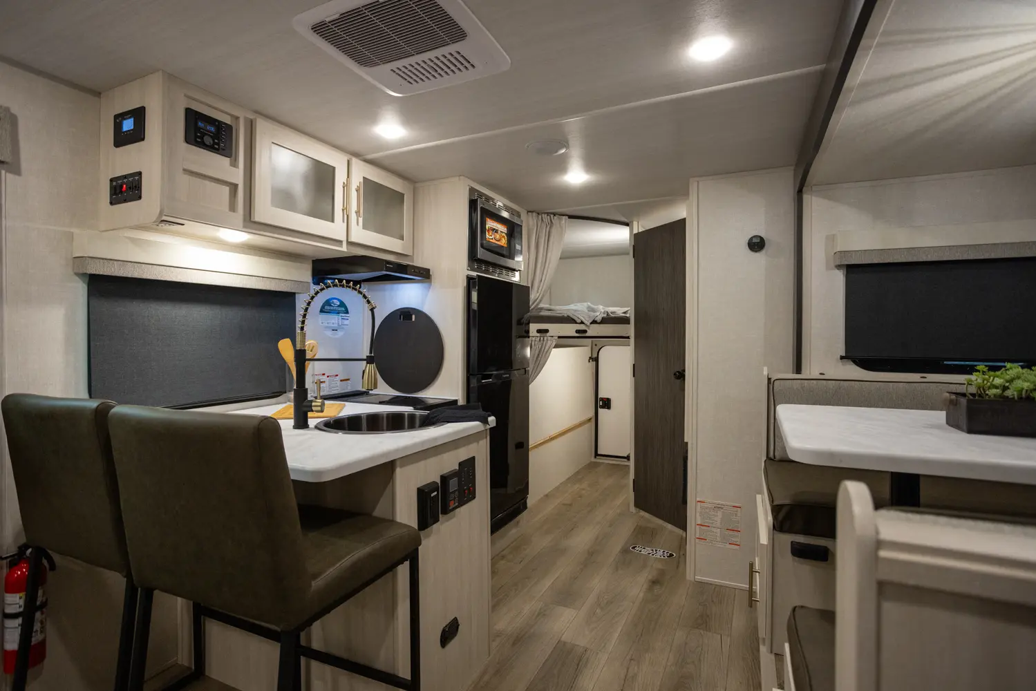2025 r-pod West Coast RP-203 Floorplan - Forest River RV