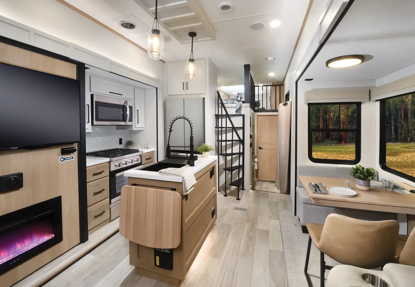 Sandpiper Destination Destination Trailers - Forest River RV