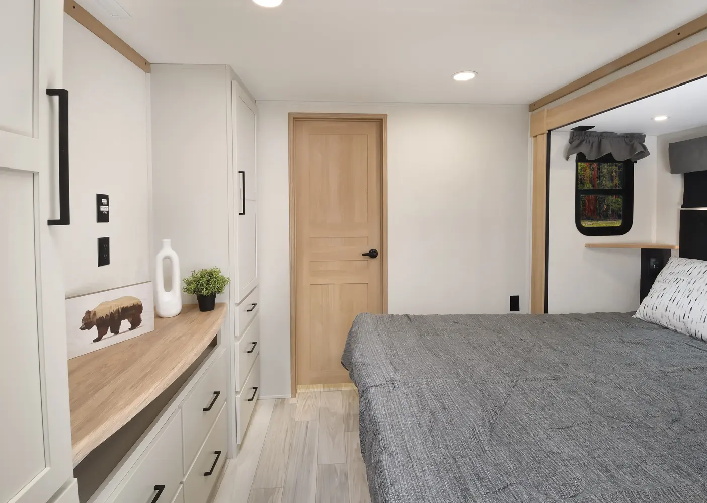 Sandpiper Destination Destination Trailers - Forest River RV