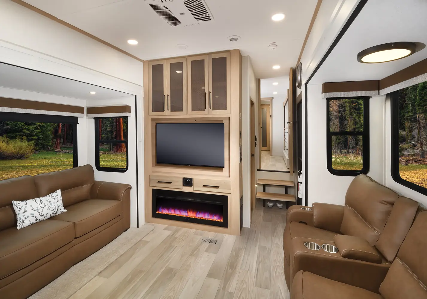 Sandpiper Fifth Wheels - Forest River RV