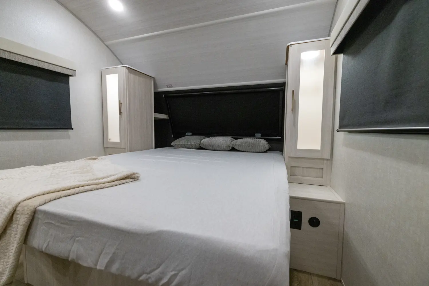 2025 r-pod West Coast RP-206 Floorplan - Forest River RV