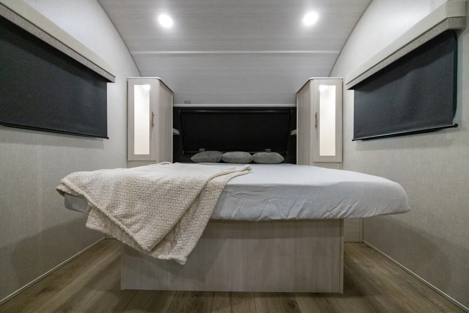 2025 r-pod West Coast RP-206 Floorplan - Forest River RV