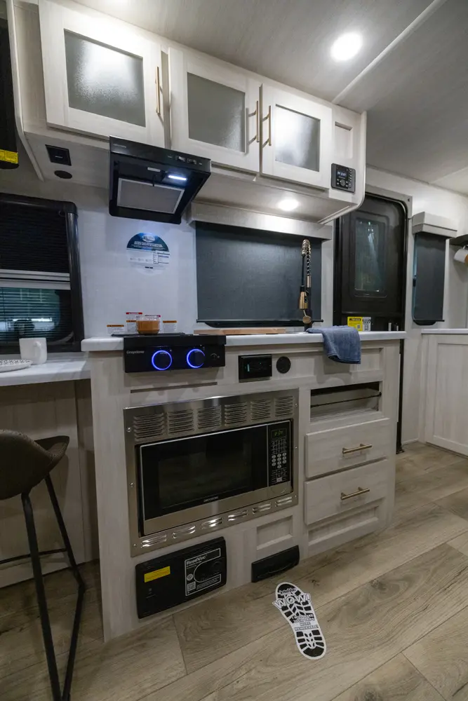 2025 r-pod West Coast RP-206 Floorplan - Forest River RV