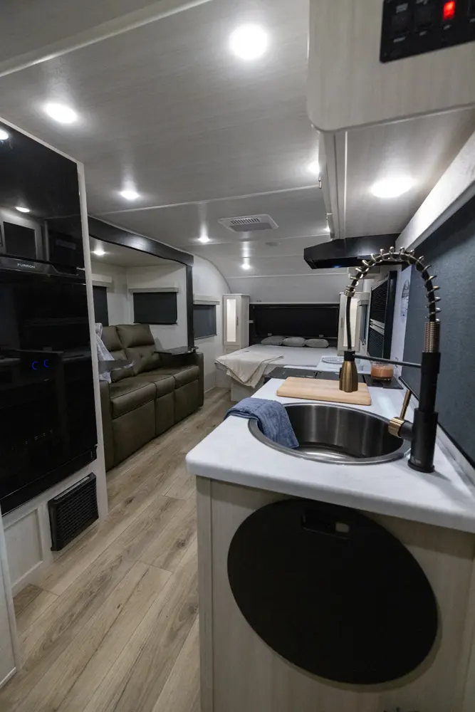 2025 r-pod West Coast RP-206 Floorplan - Forest River RV