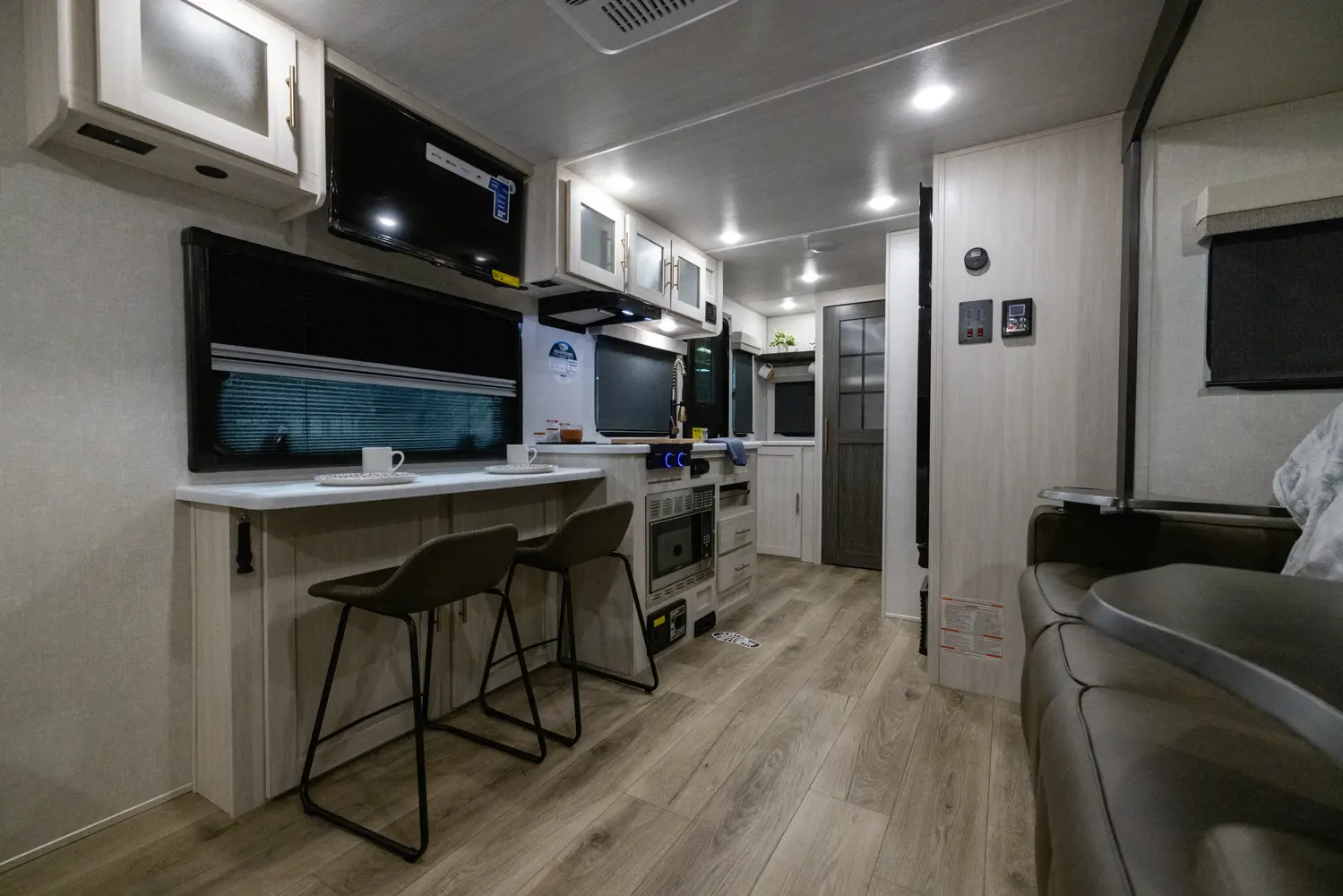 2025 r-pod West Coast RP-206 Floorplan - Forest River RV