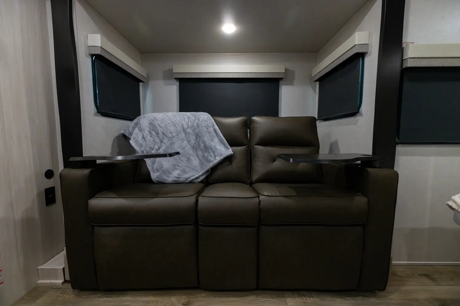 2025 r-pod West Coast RP-206 Floorplan - Forest River RV