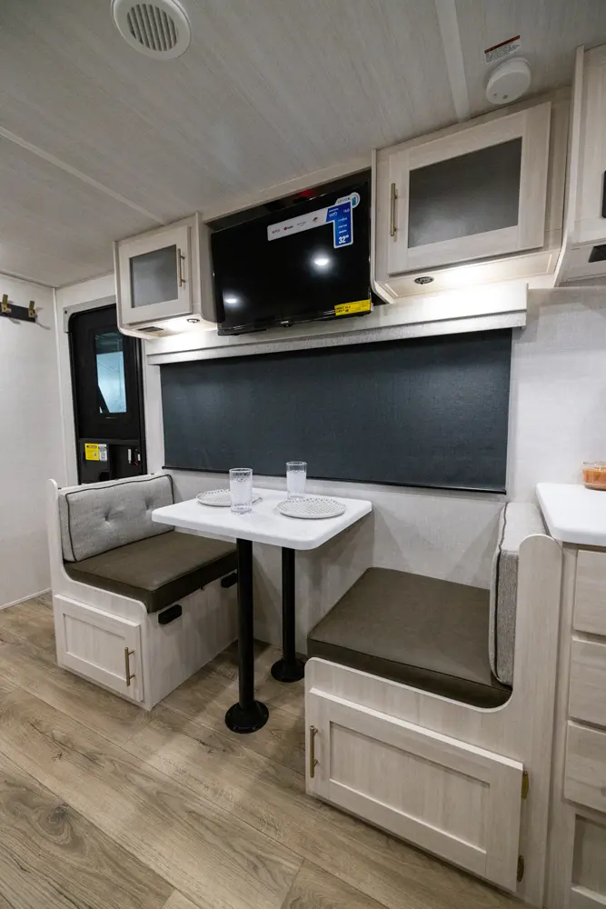 2025 r-pod West Coast RP-205 Floorplan - Forest River RV