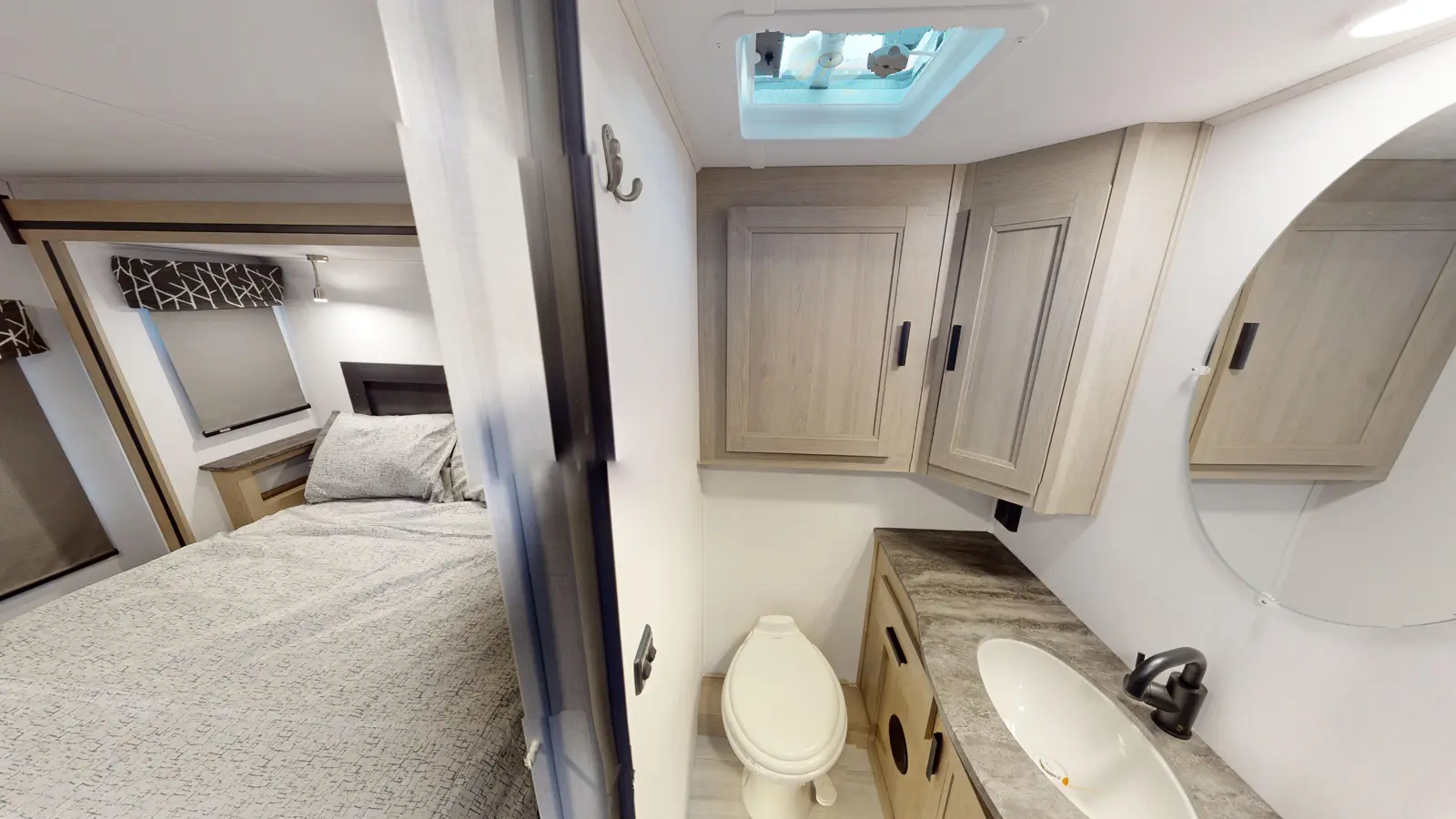 2026 Sunseeker 2860DS Floorplan - Forest River RV