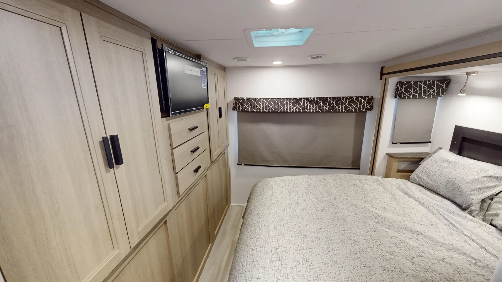 2026 Sunseeker 2860DS Floorplan - Forest River RV