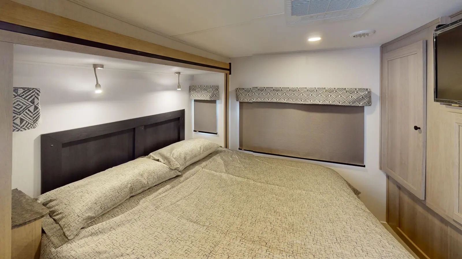 2026 Sunseeker 3010DS Floorplan - Forest River RV