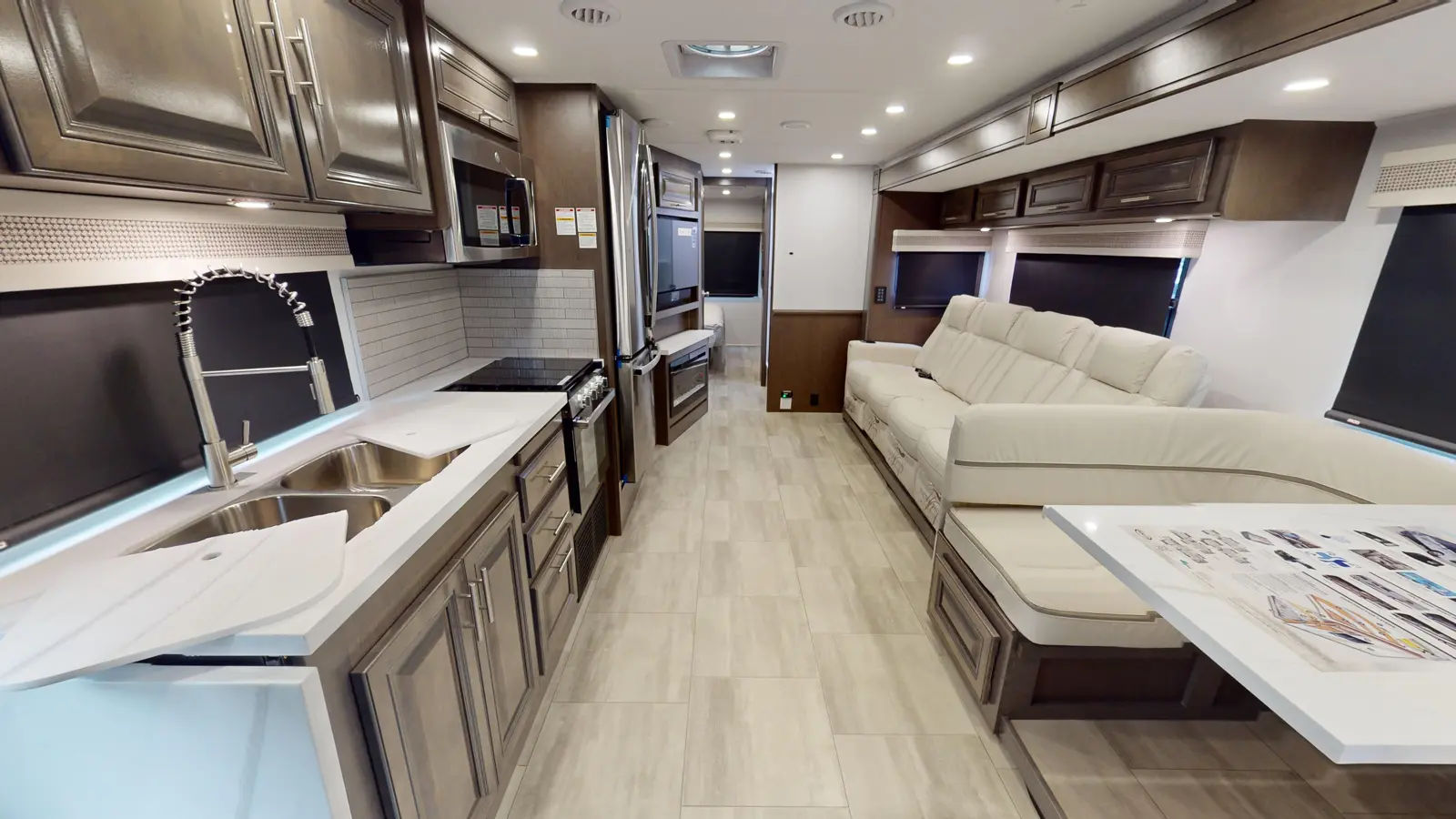 2026 Georgetown 5 Series GT5 31L5 Floorplan - Forest River RV