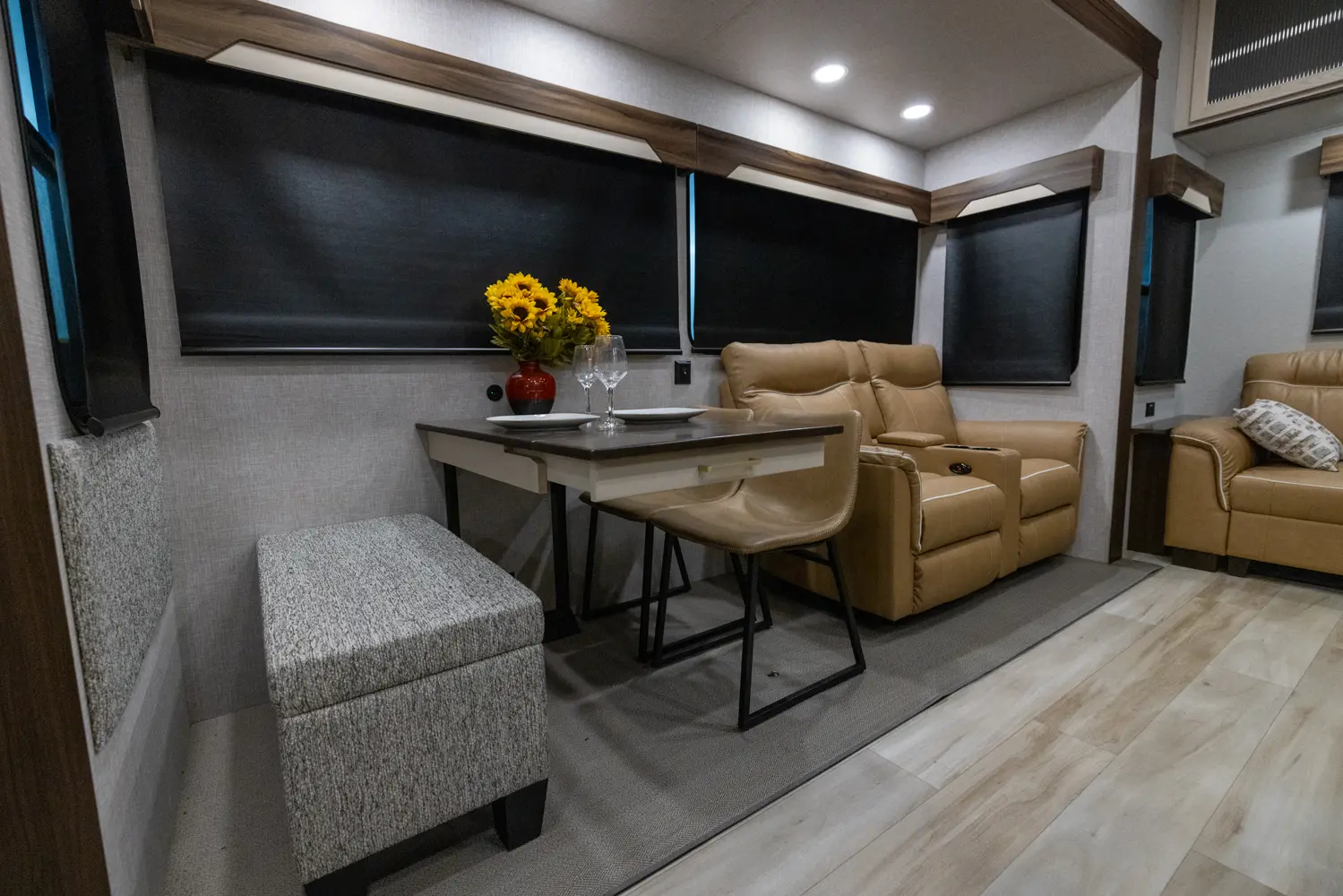 2025 Cedar Creek Experience 29RL Floorplan - Forest River RV