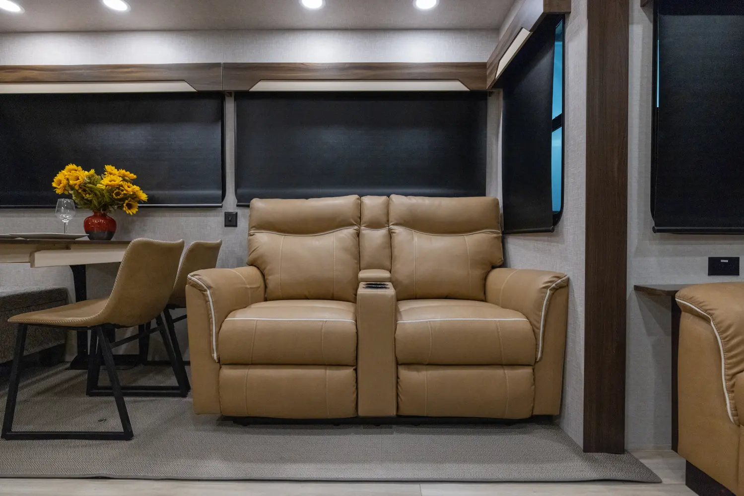 2025 Cedar Creek Experience 29RL Floorplan - Forest River RV