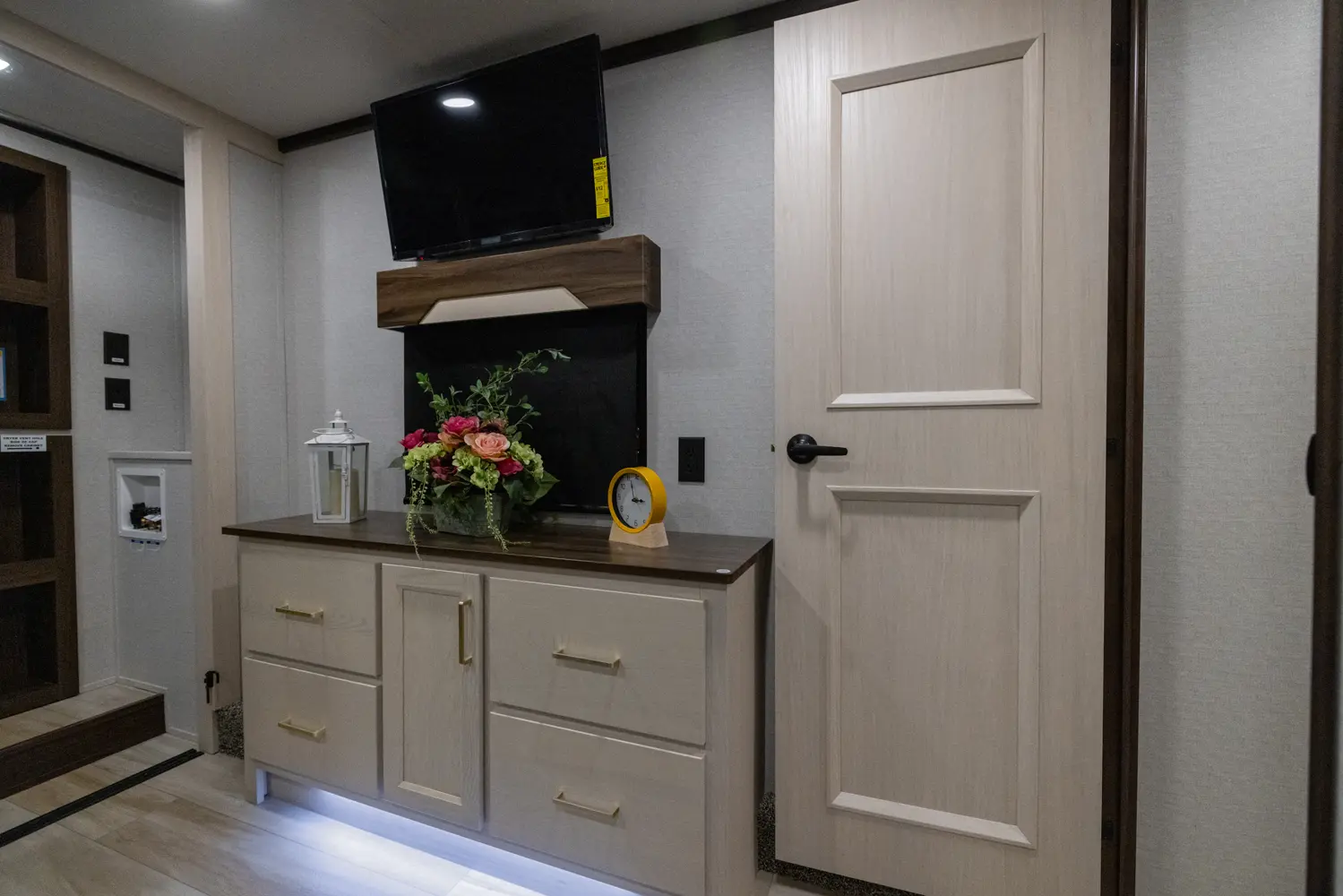 2025 Cedar Creek Experience 39RKB Floorplan - Forest River RV