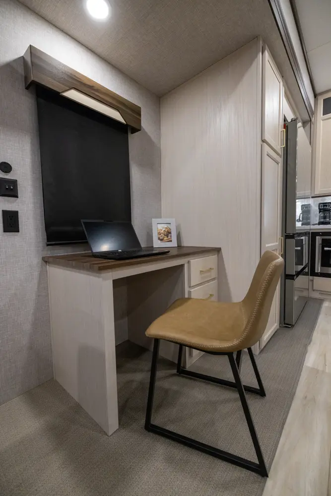 2025 Cedar Creek Experience 39RKB Floorplan - Forest River RV