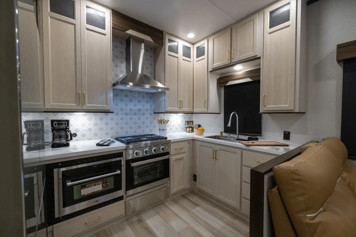 2025 Cedar Creek Experience 39RKB Floorplan - Forest River RV