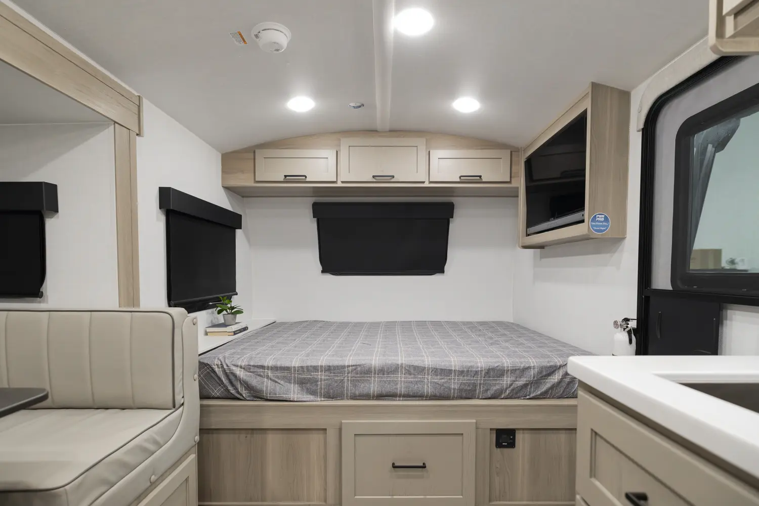 2026 Rockwood Geo Pro G20BH Floorplan - Forest River RV