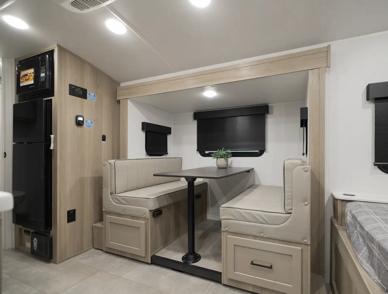 2026 Rockwood Geo Pro G20BH Floorplan - Forest River RV