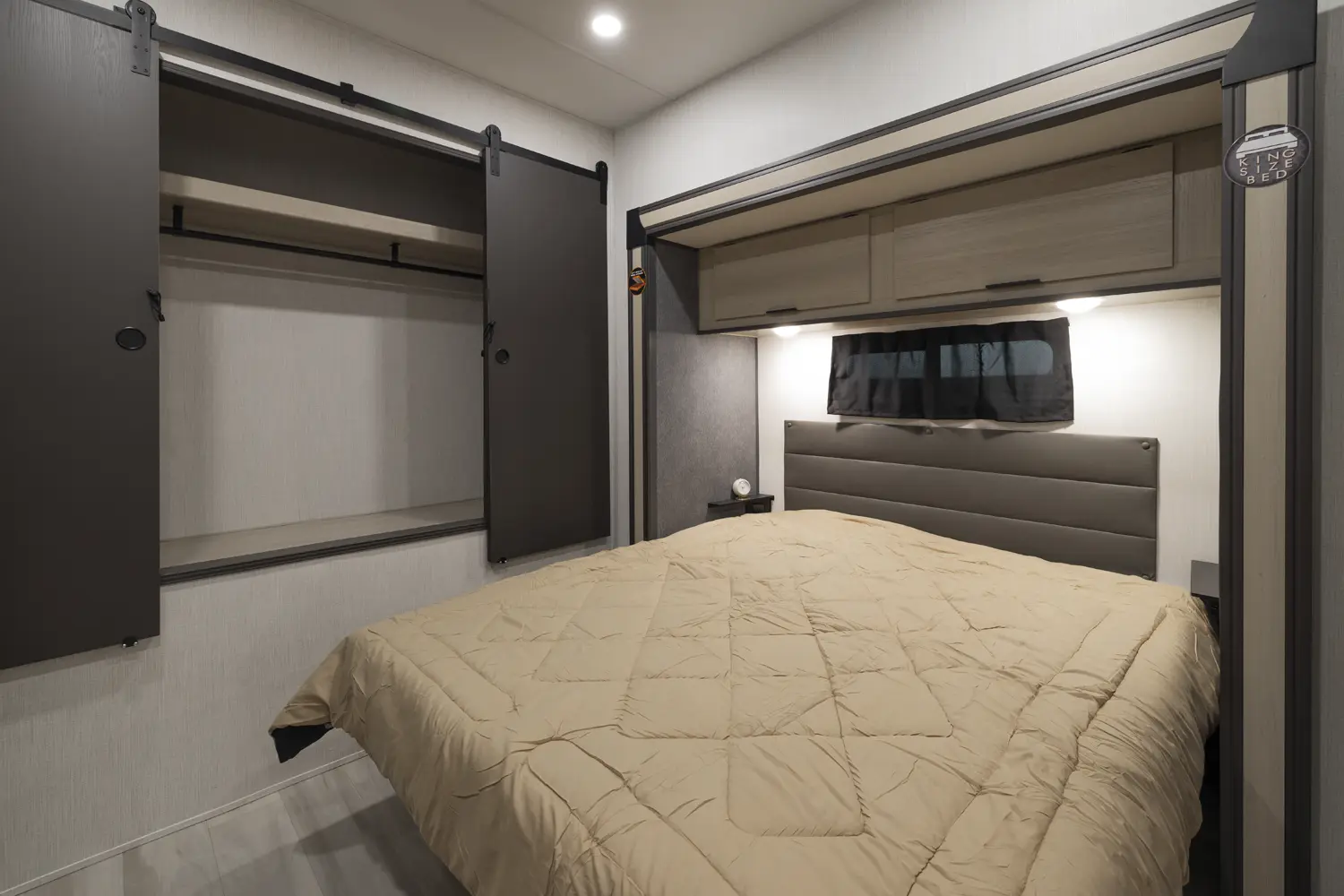 2026 Wildcat Fifth Wheels 35FL Floorplan - Forest River RV