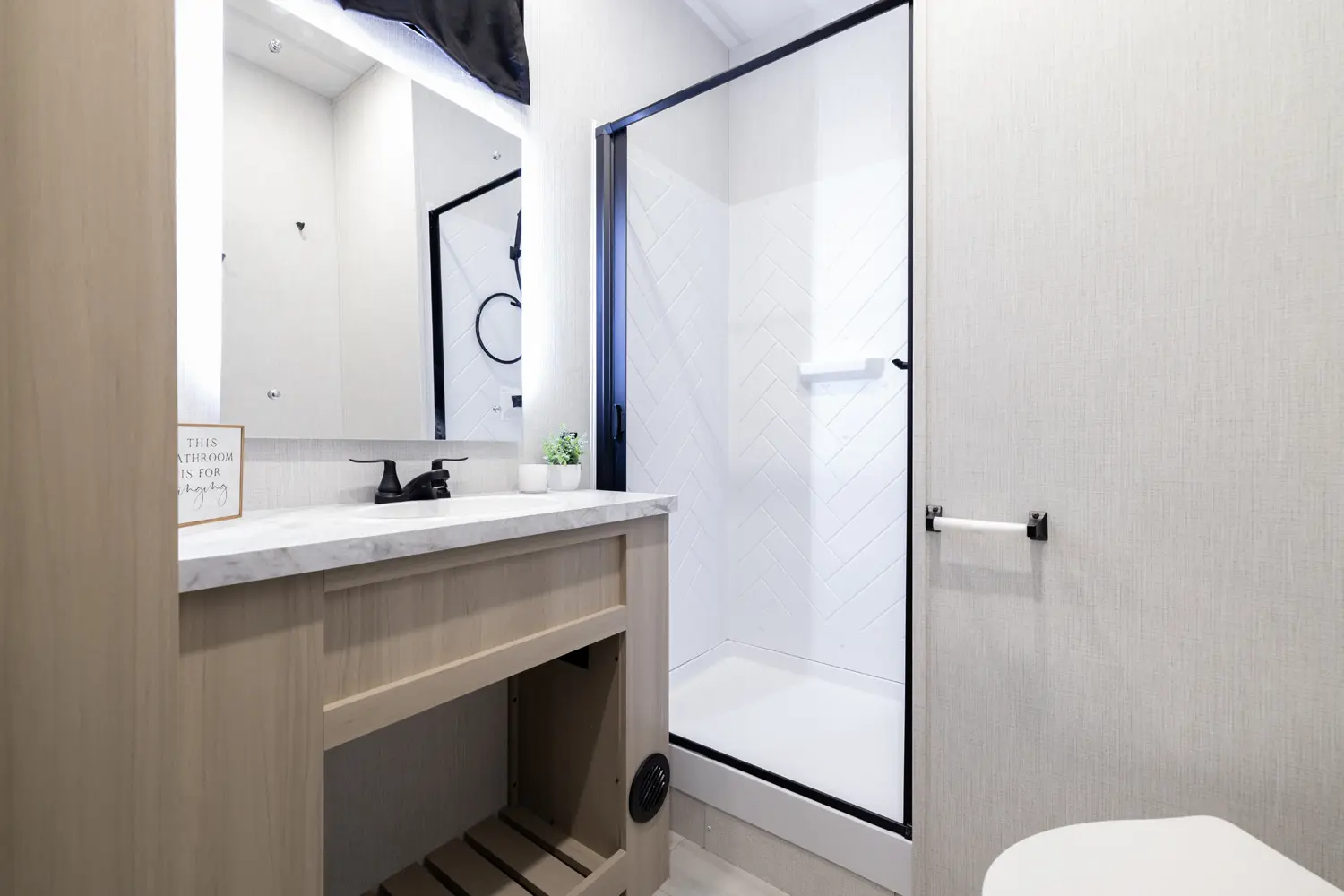 2026 Wildcat Fifth Wheels 35FUN - DSO Floorplan - Forest River RV