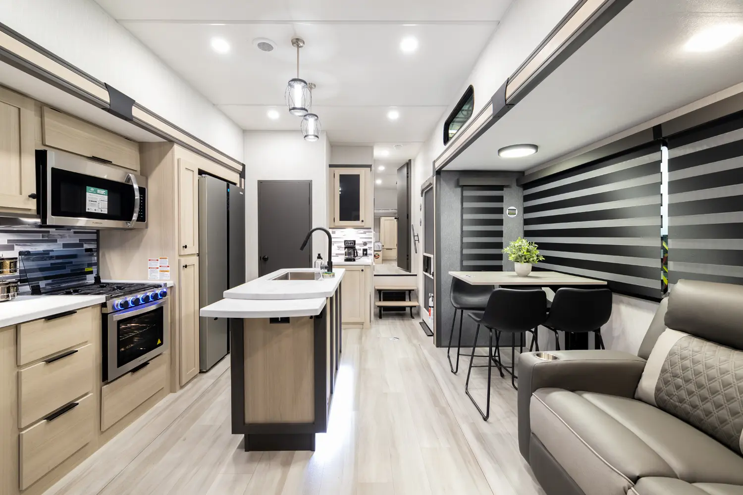 2026 Cardinal 35FUN - DSO Floorplan - Forest River RV