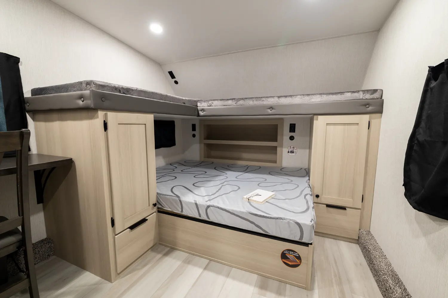 2026 Cardinal 35FUN Floorplan - Forest River RV