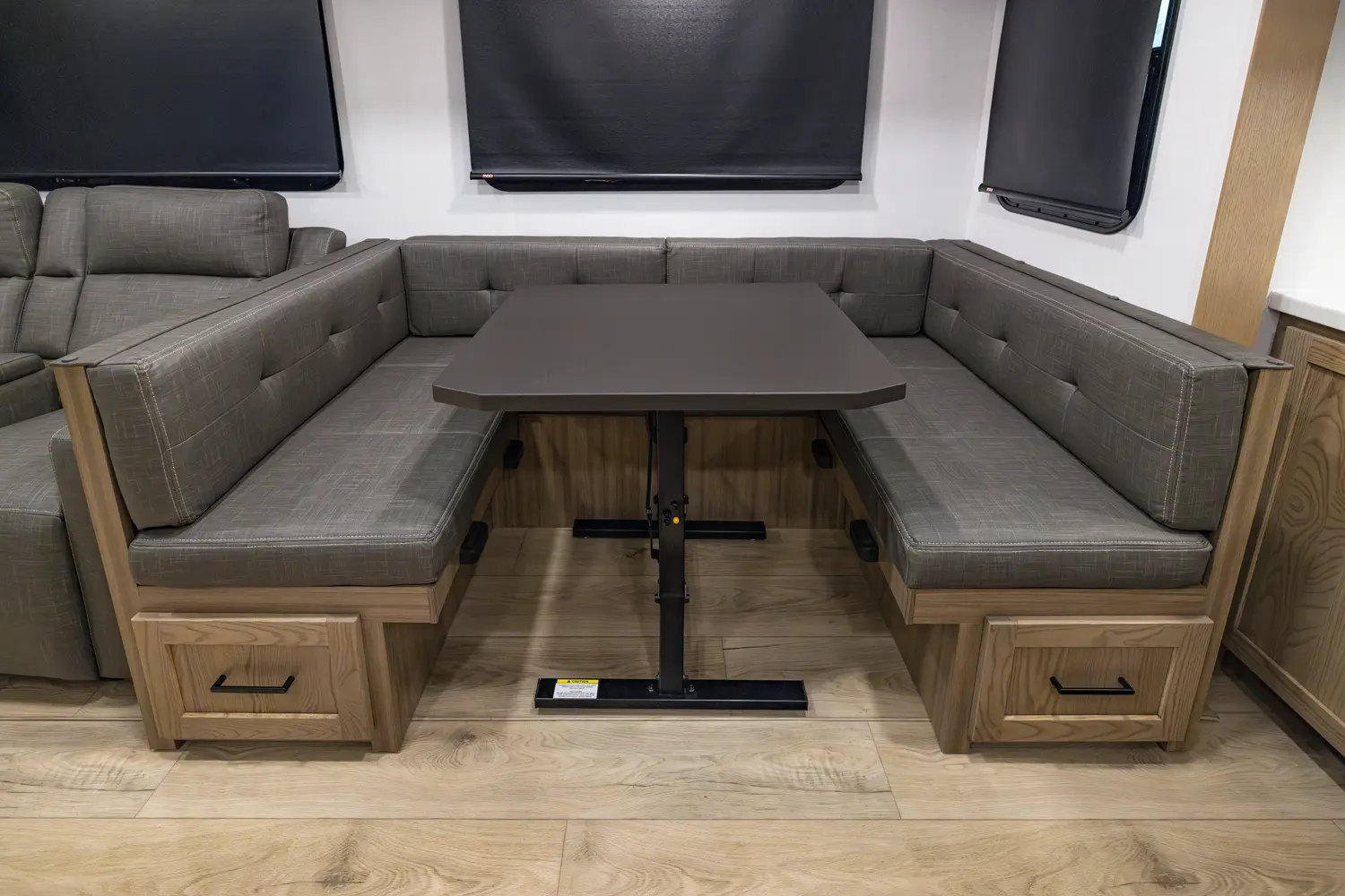 2026 Rockwood Signature Travel Trailers 8336BH Floorplan - Forest River RV