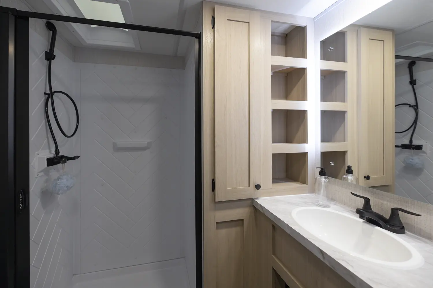 2026 Wildcat Fifth Wheels 33CHEF Floorplan - Forest River RV