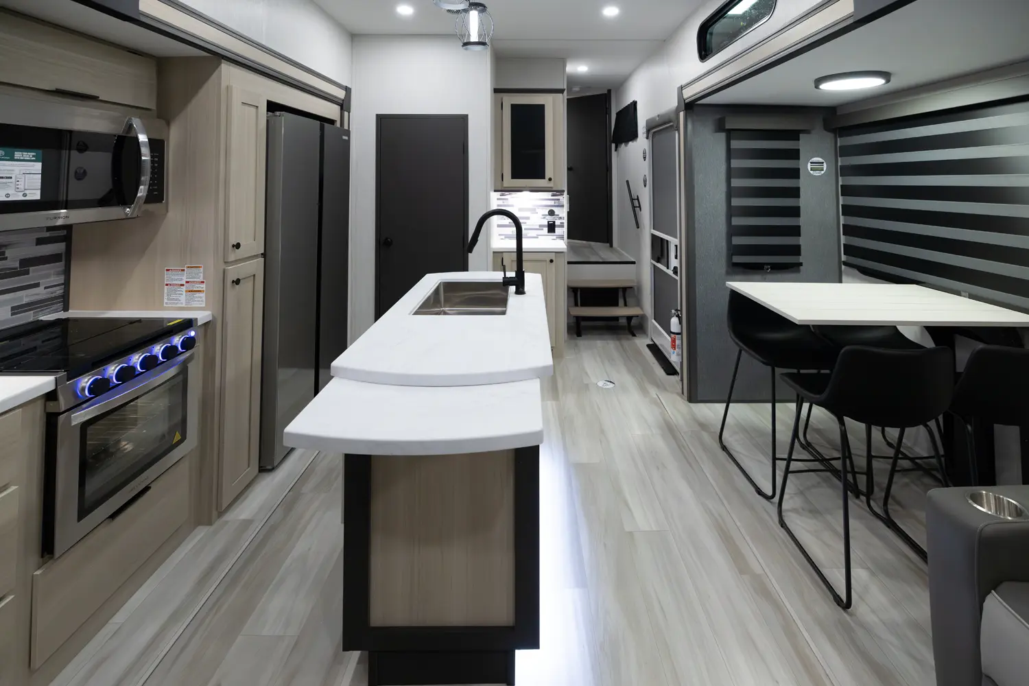 2026 Cardinal 402BEDS - DSO Floorplan - Forest River RV