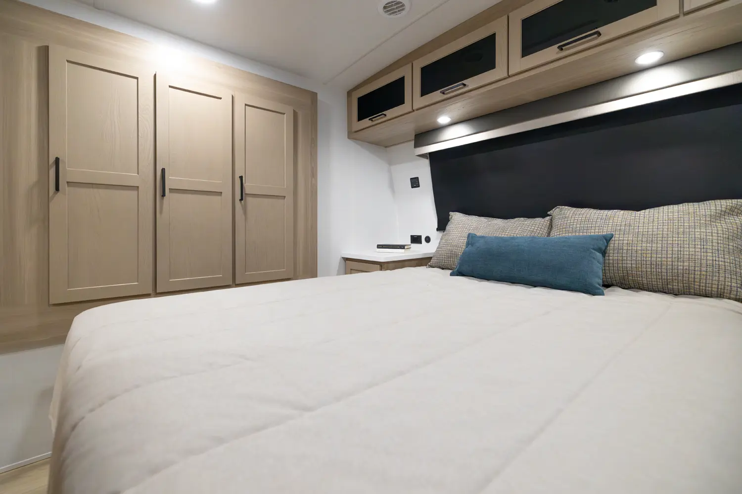 Flagstaff Super Lite Travel Trailers - Forest River RV