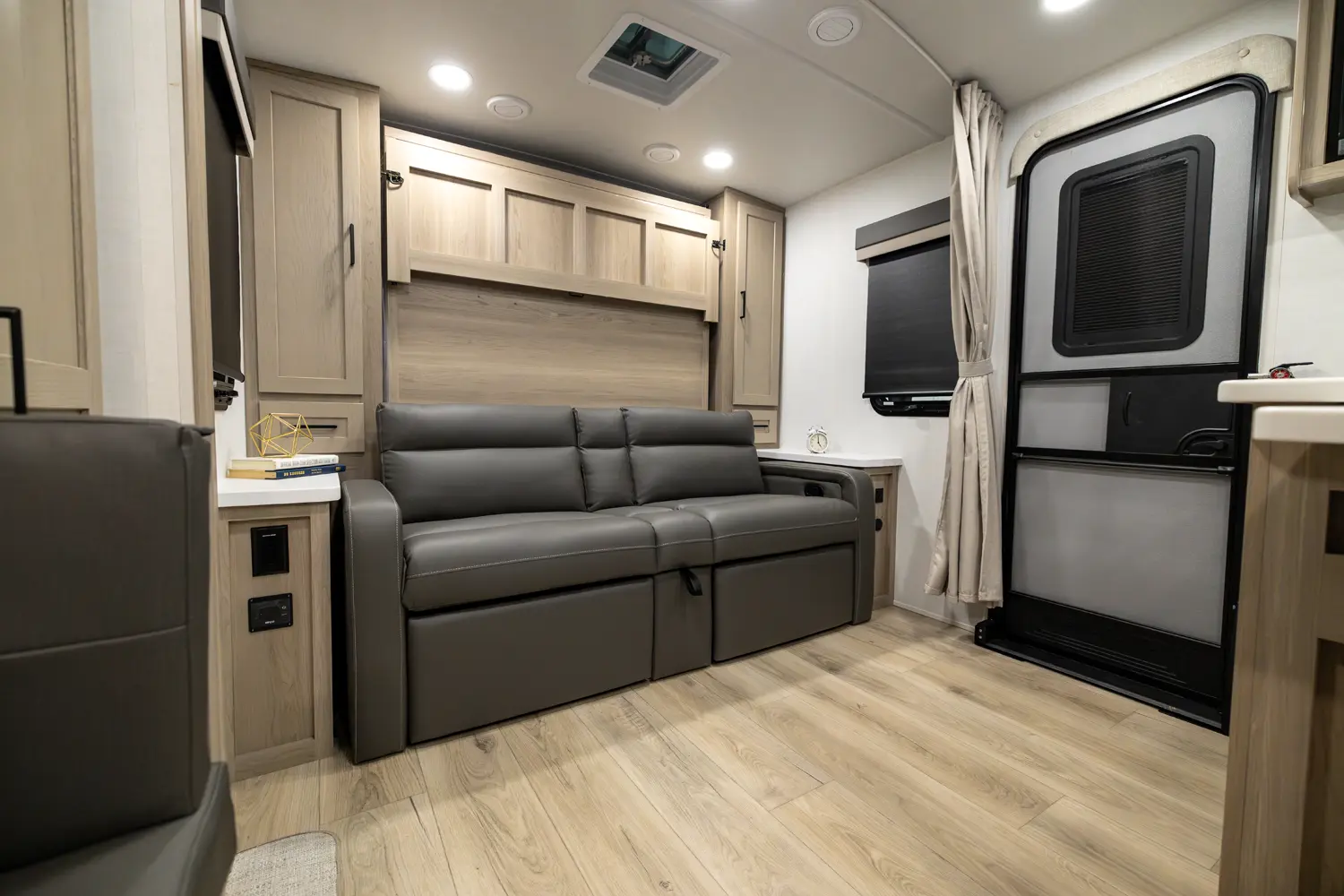 Flagstaff Micro Lite Travel Trailers - Forest River RV