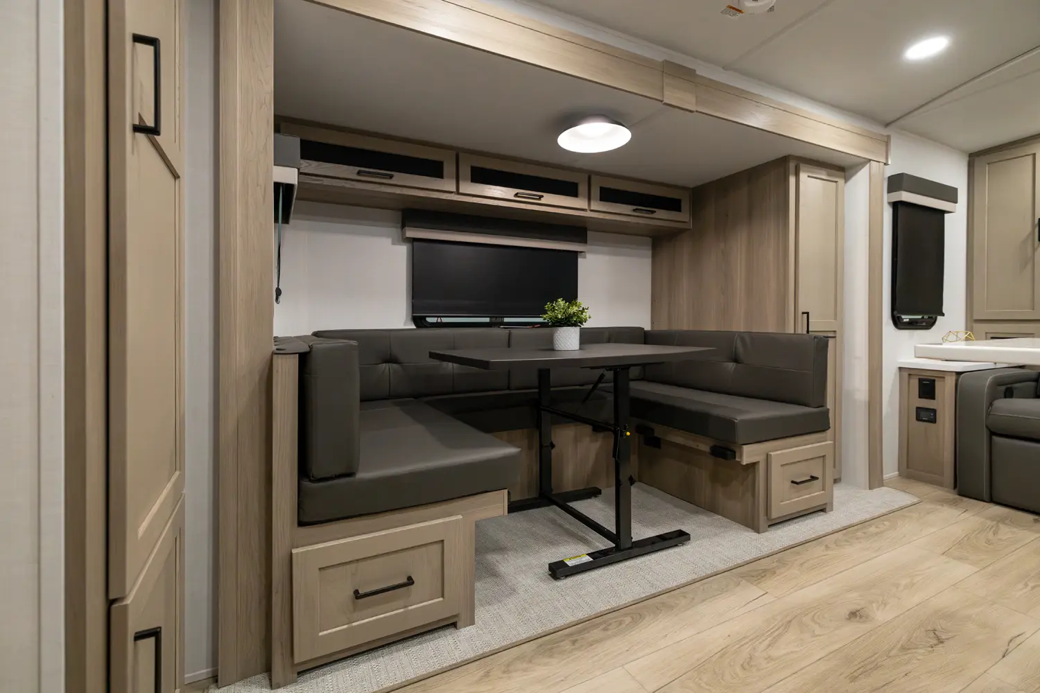 Flagstaff Micro Lite Travel Trailers - Forest River RV