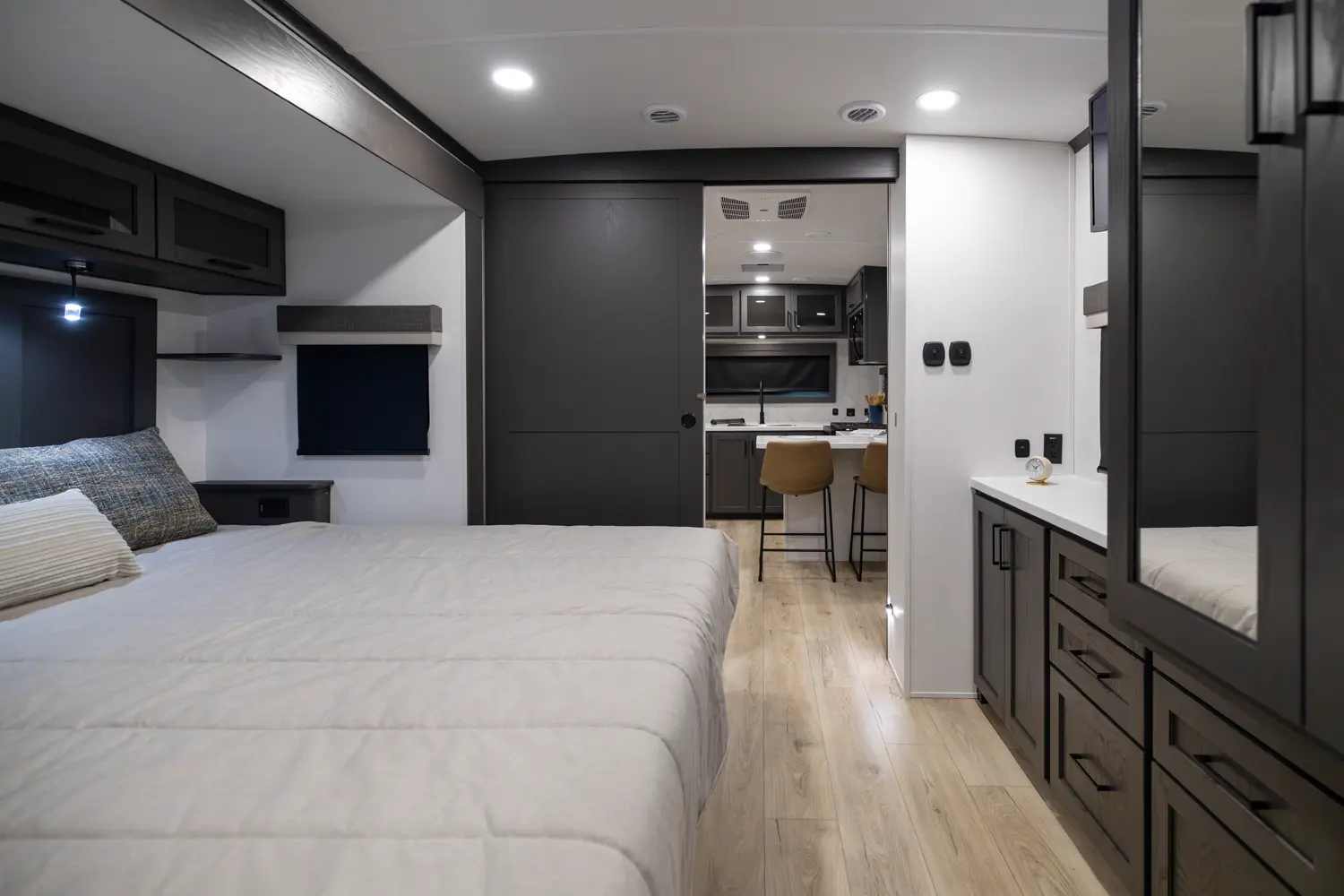 Rockwood Signature Travel Trailers - Forest River RV