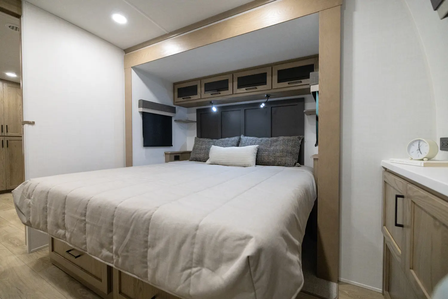 Rockwood Signature Travel Trailers - Forest River RV