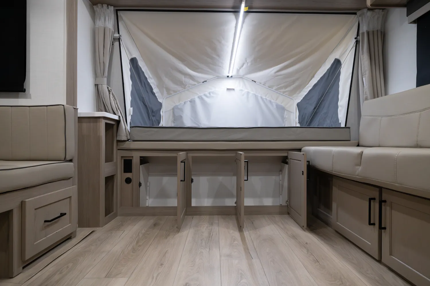 2026 Rockwood Roo 233S Floorplan - Forest River RV