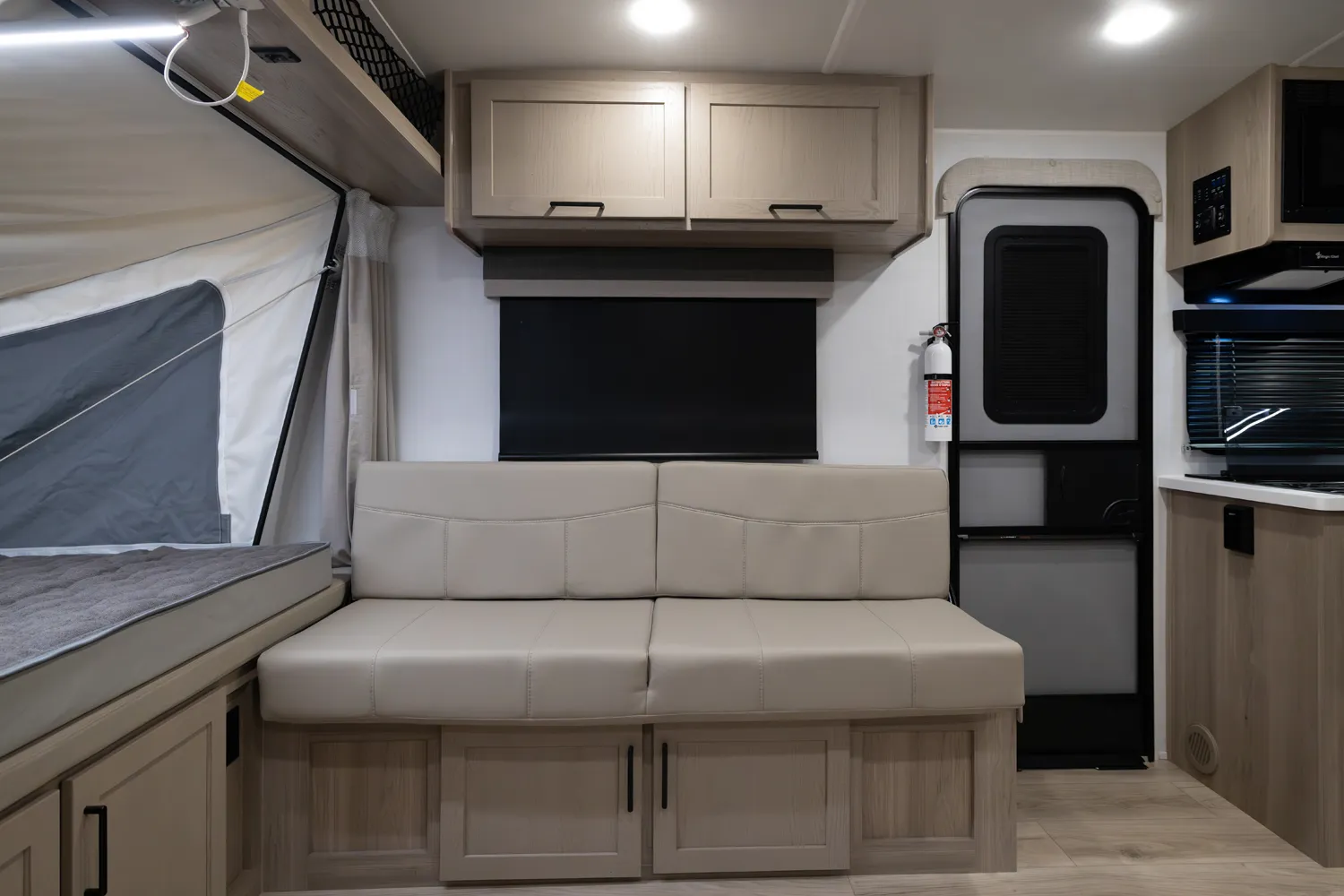 2026 Rockwood Roo 233S Floorplan - Forest River RV