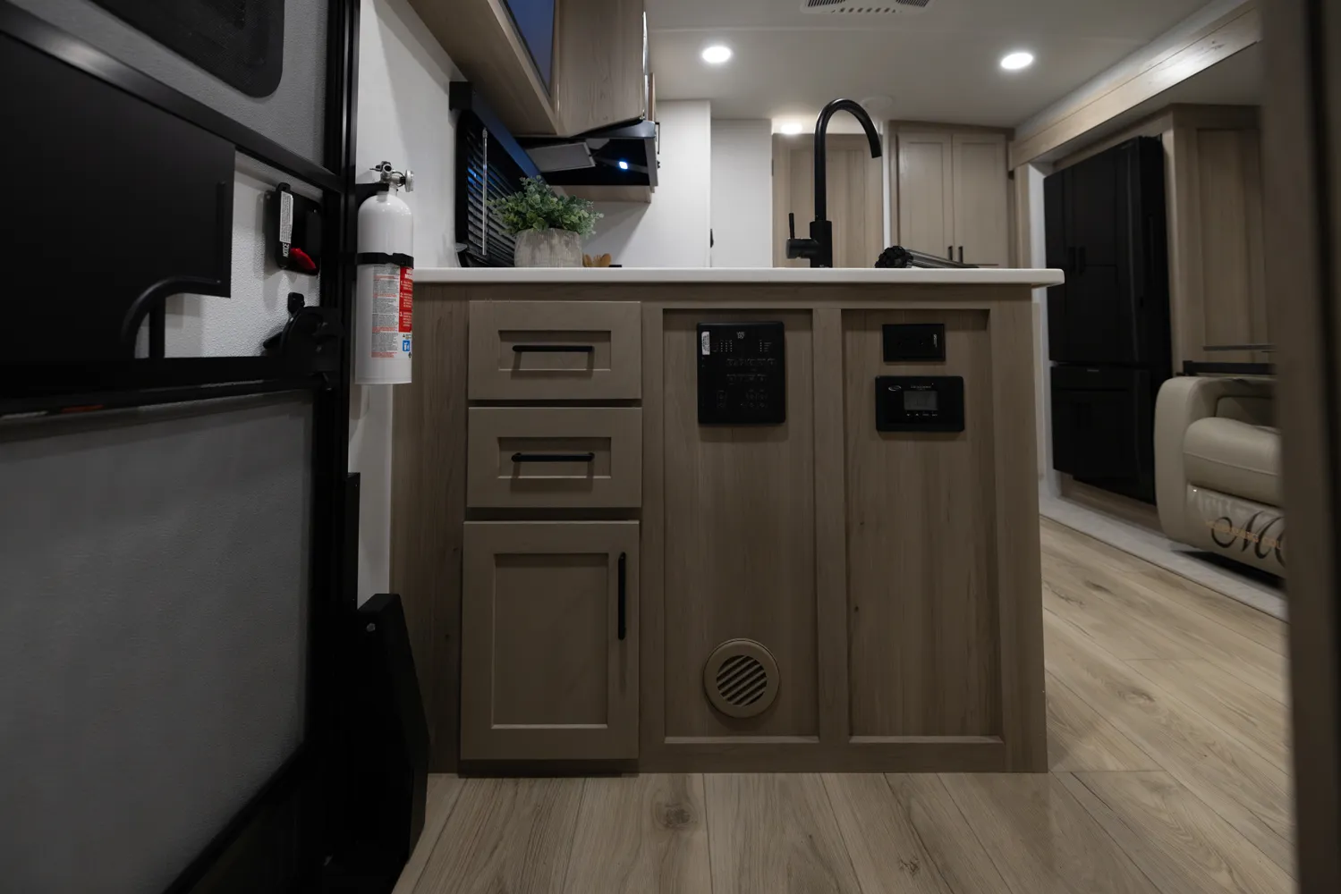 2026 Rockwood Mini Lite 2513S Floorplan - Forest River RV