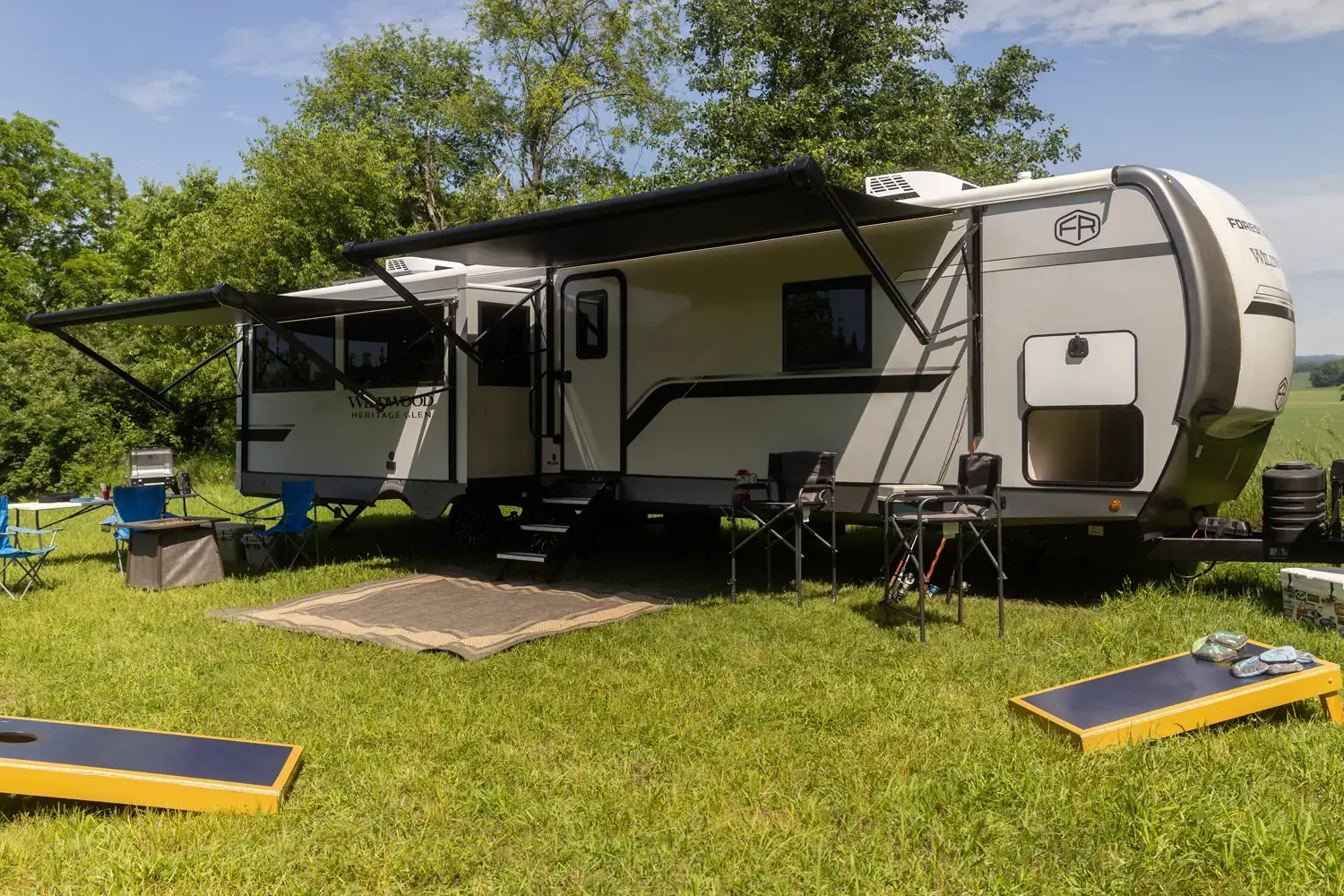 Wildwood Heritage Glen Travel Trailers - Forest River RV