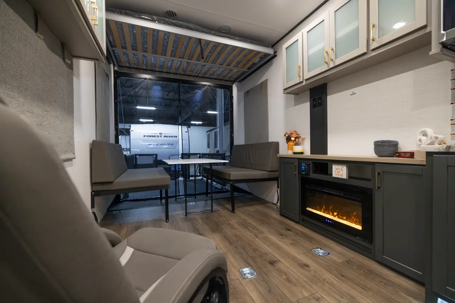 2026 XLR Boost 286B Floorplan - Forest River RV