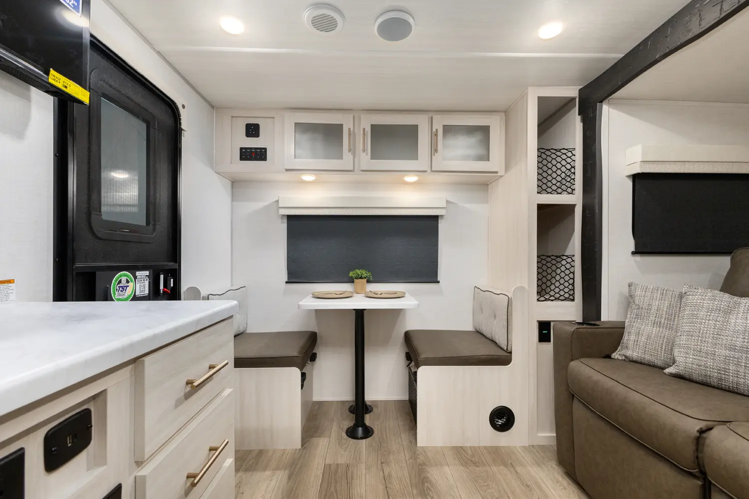 2026 r•pod RP-198 Floorplan - Forest River RV