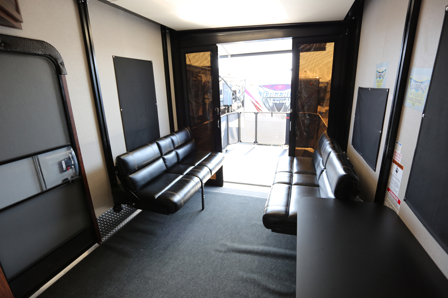 2017 Vengeance Touring Edition 40D12 - DSO Floorplan - Forest River RV